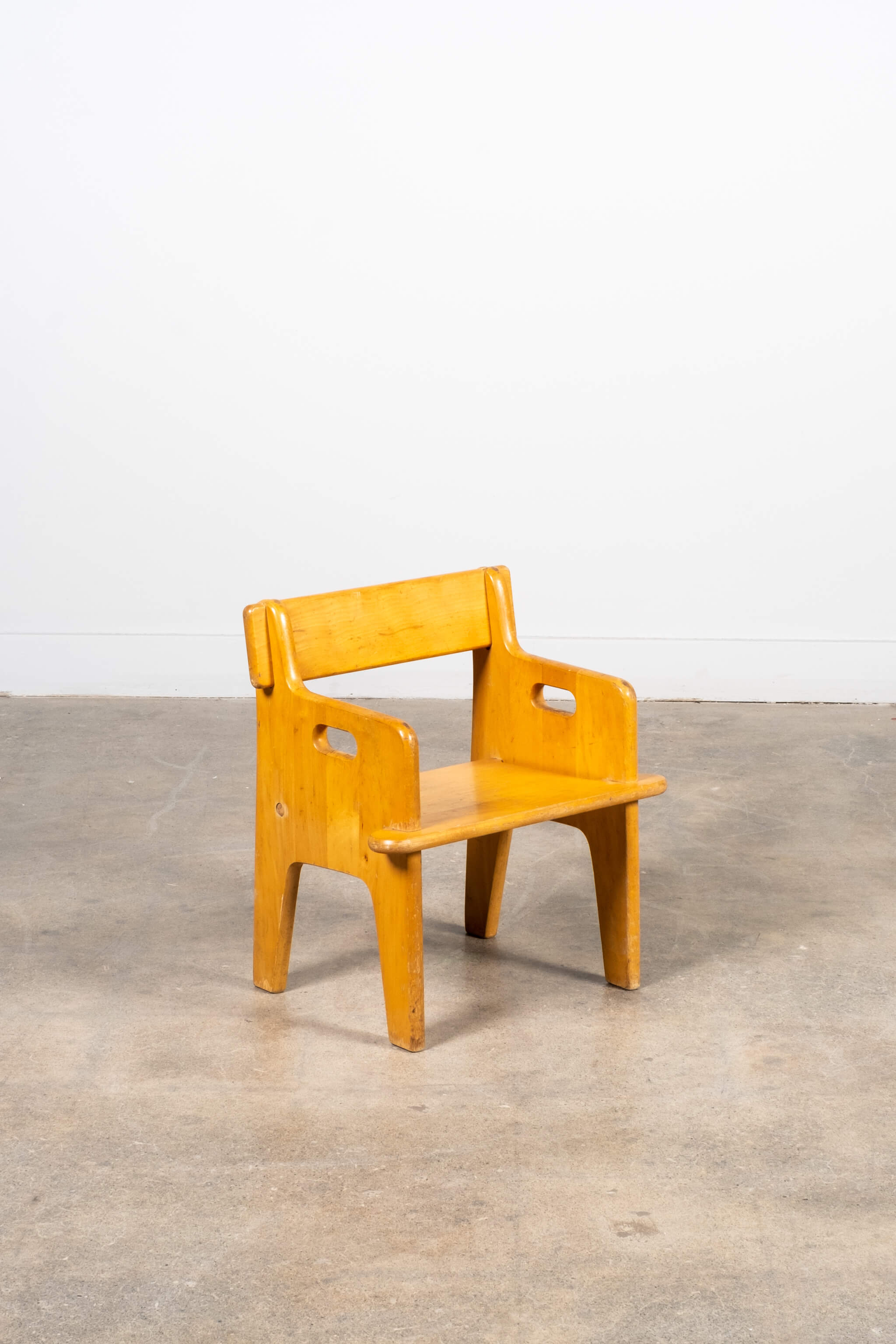 CH410 Peter's Chair Carl Hansen & Son Hans J Wegner | Bonne Choice