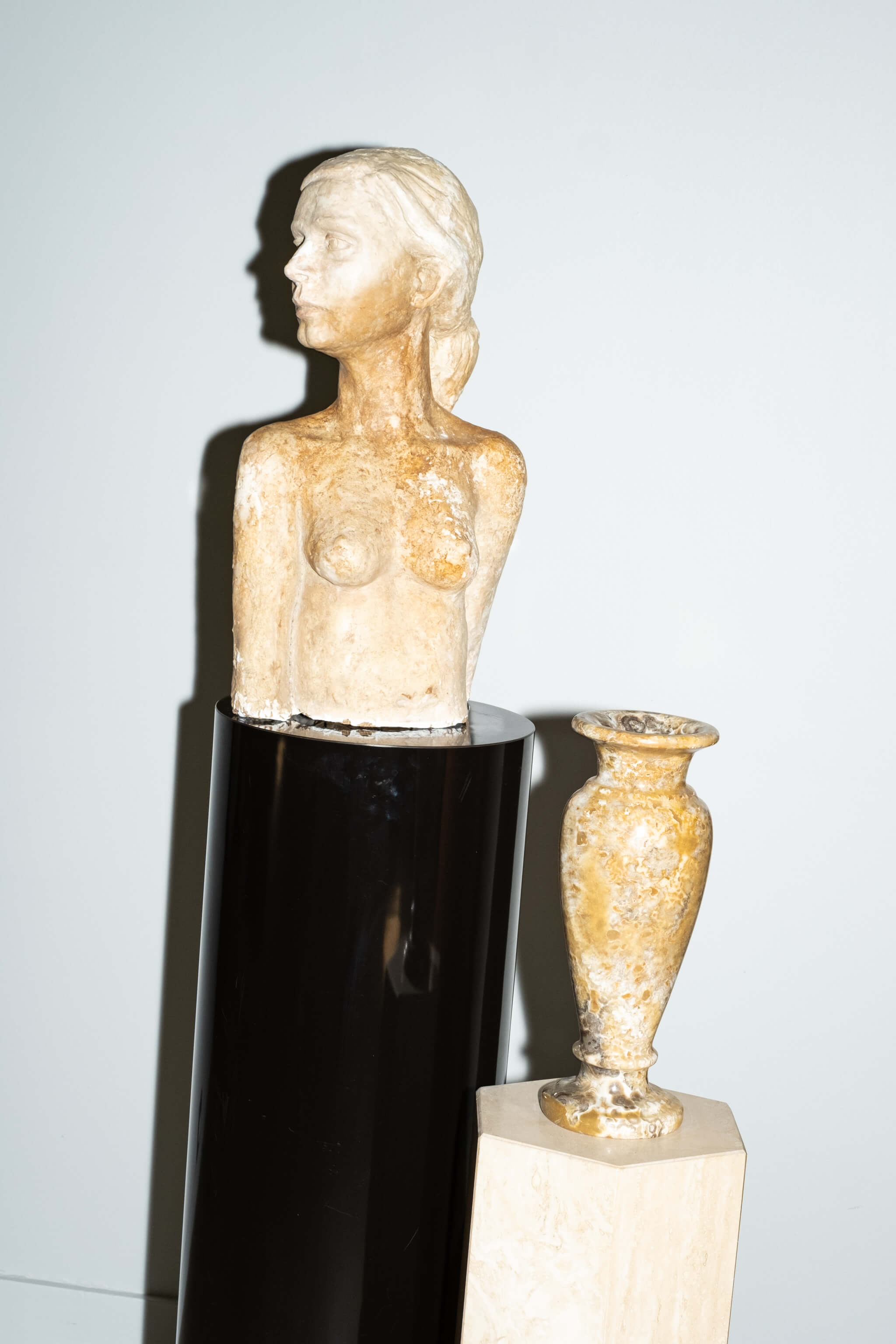 Female Bust in Plaster | Bonne Choice