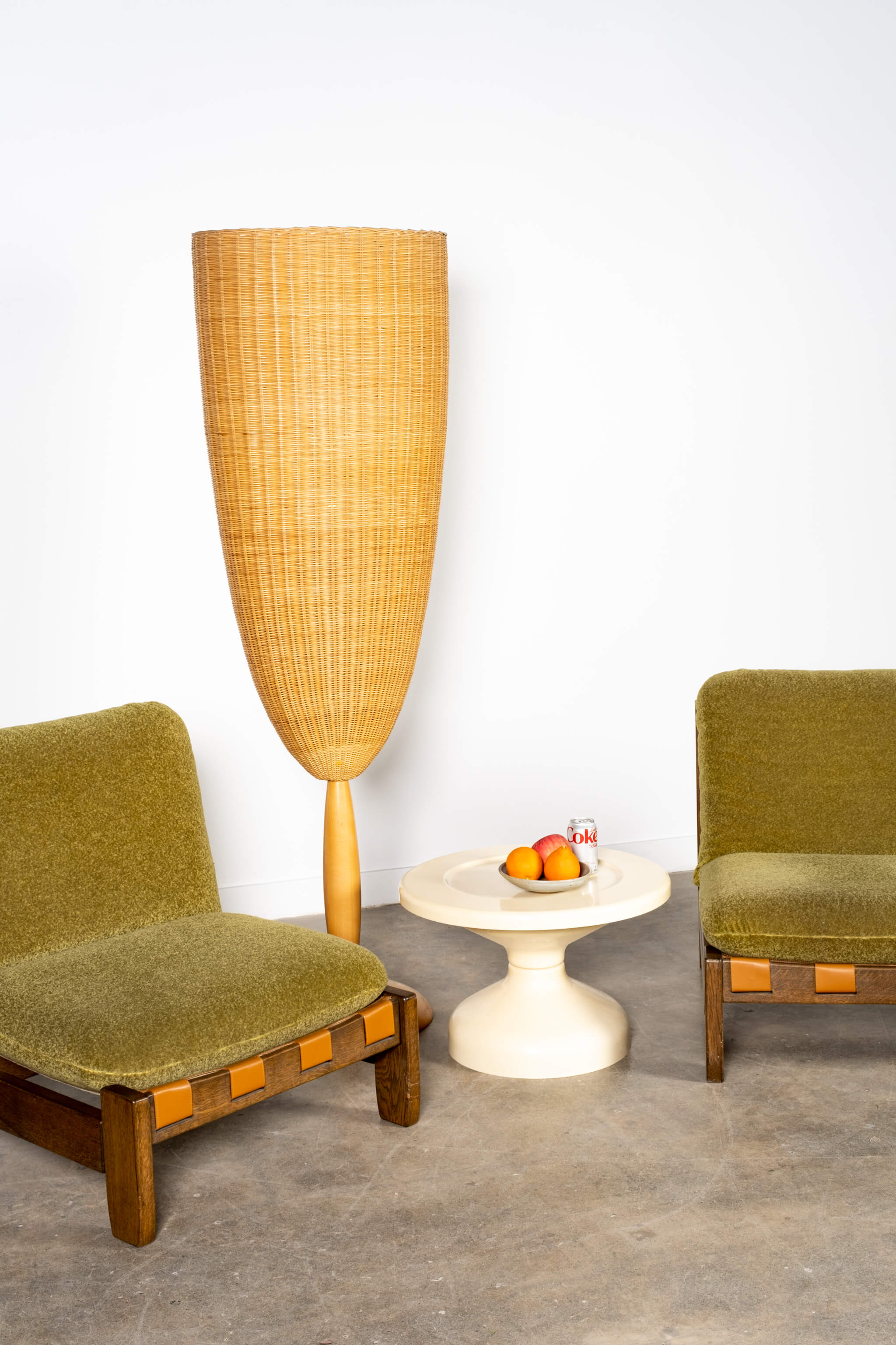 Rare Ivory Plastic Spool Rocchetto Side Table | Bonne Choice