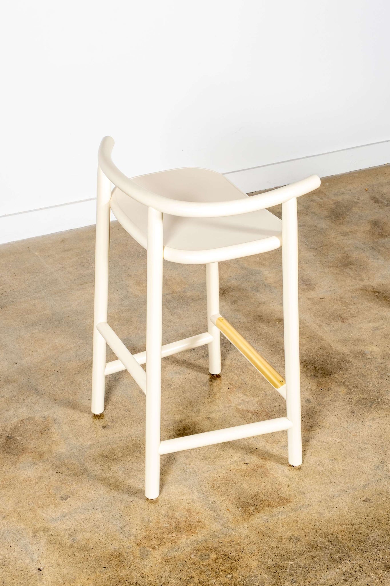 Single Curve Counter Stool by Nendo (Oki Sato) for Wiener GTV Design ...