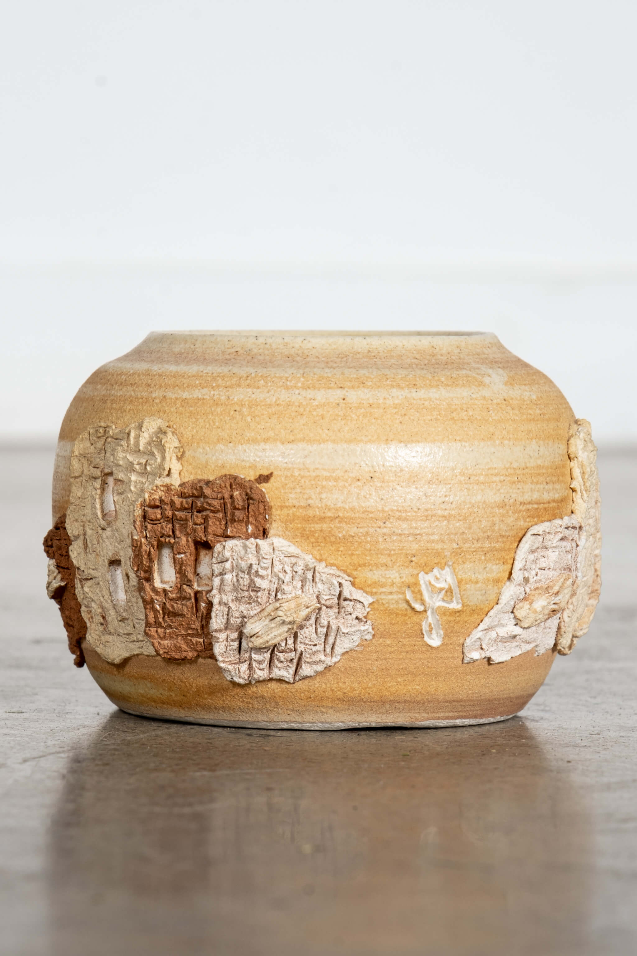 Textured Ceramic Pot | Bonne Choice