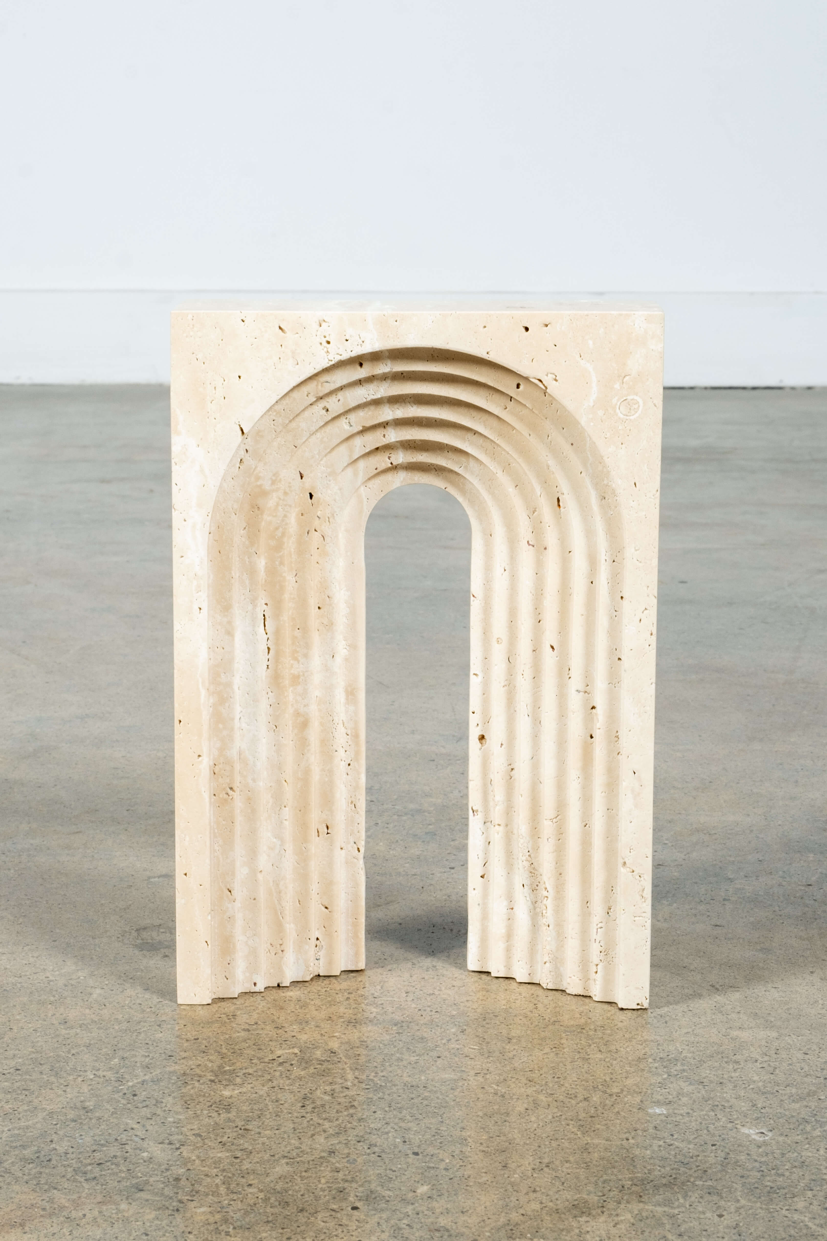 Arched Decoration in Travertine, Tall | Bonne Choice